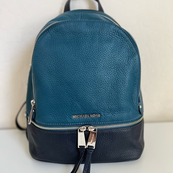 MICHAEL Michael Kors | Bags | Michael Kors Rhea Zip Medium Backpack In ...